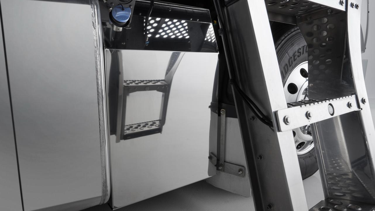 Kenworth K220 Accessories | PACCAR Parts